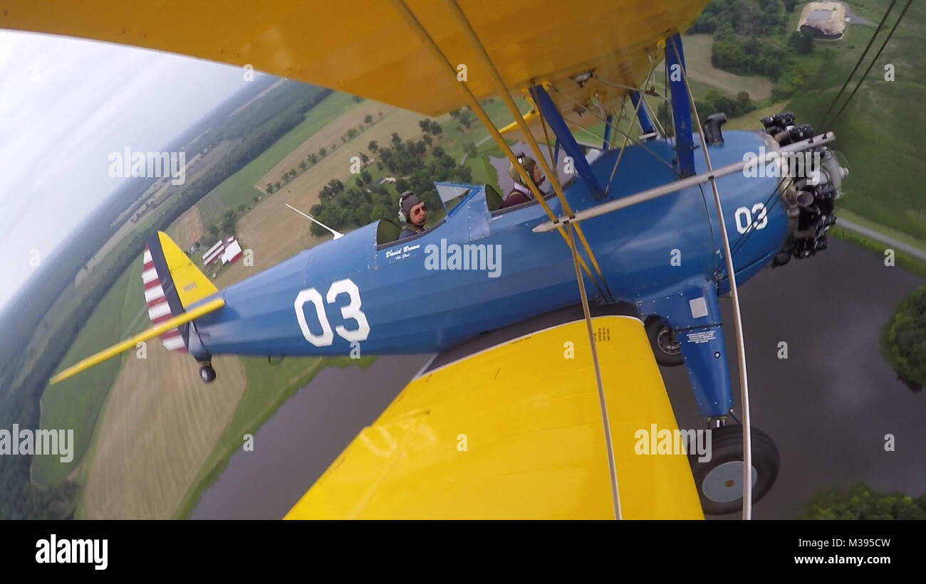 Pt 17 stearman cockpit hi-res stock photography and images - Alamy