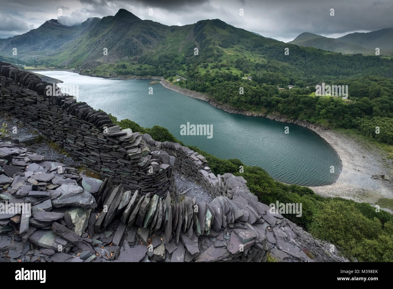 The Zig Zagging Quarrymans Path above Llyn Peris, looking to Snowdon ...