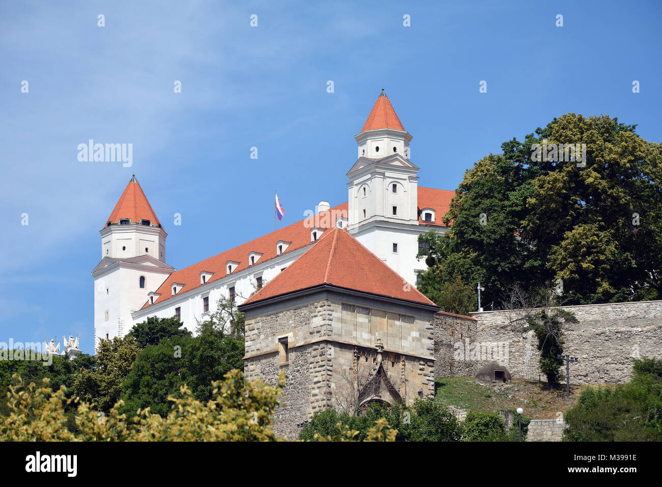 The castle in the Slovak capital Bratislava - Slovakia Stock Photo - Alamy