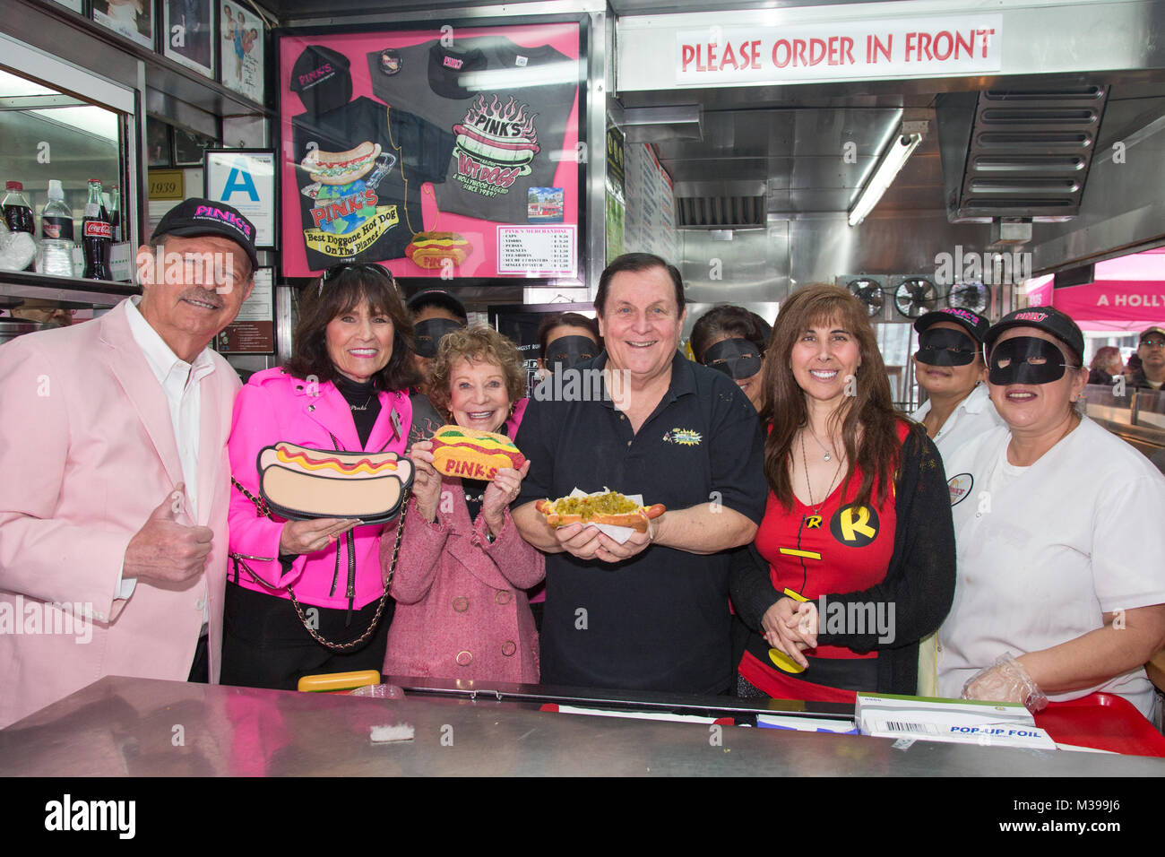 Pink's Hot Dogs honors Burt Ward, 'Robin', from 'Batman' with a hot dog ...
