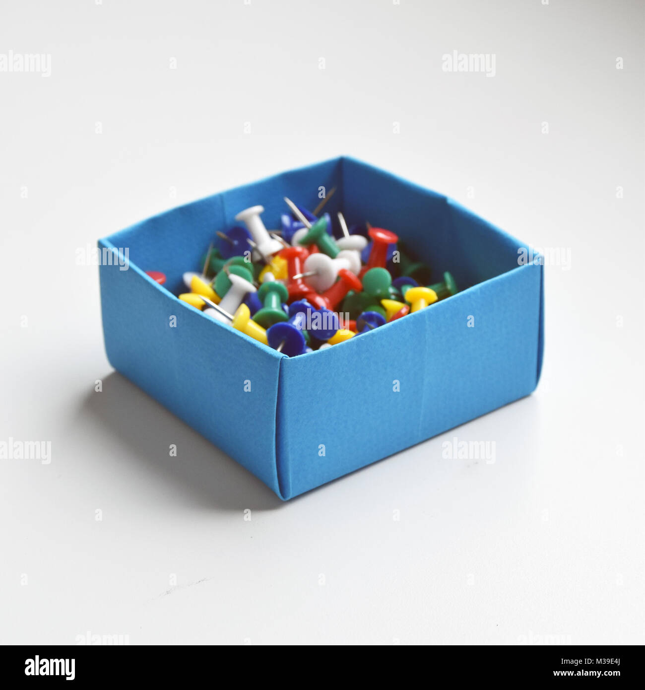 Band boxes hi-res stock photography and images - Alamy