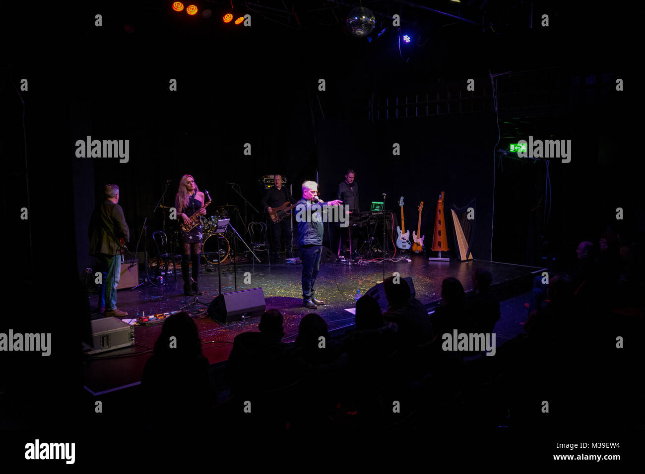 Ian Donaldson (80s band H20) back on stage after a long time to launch ...