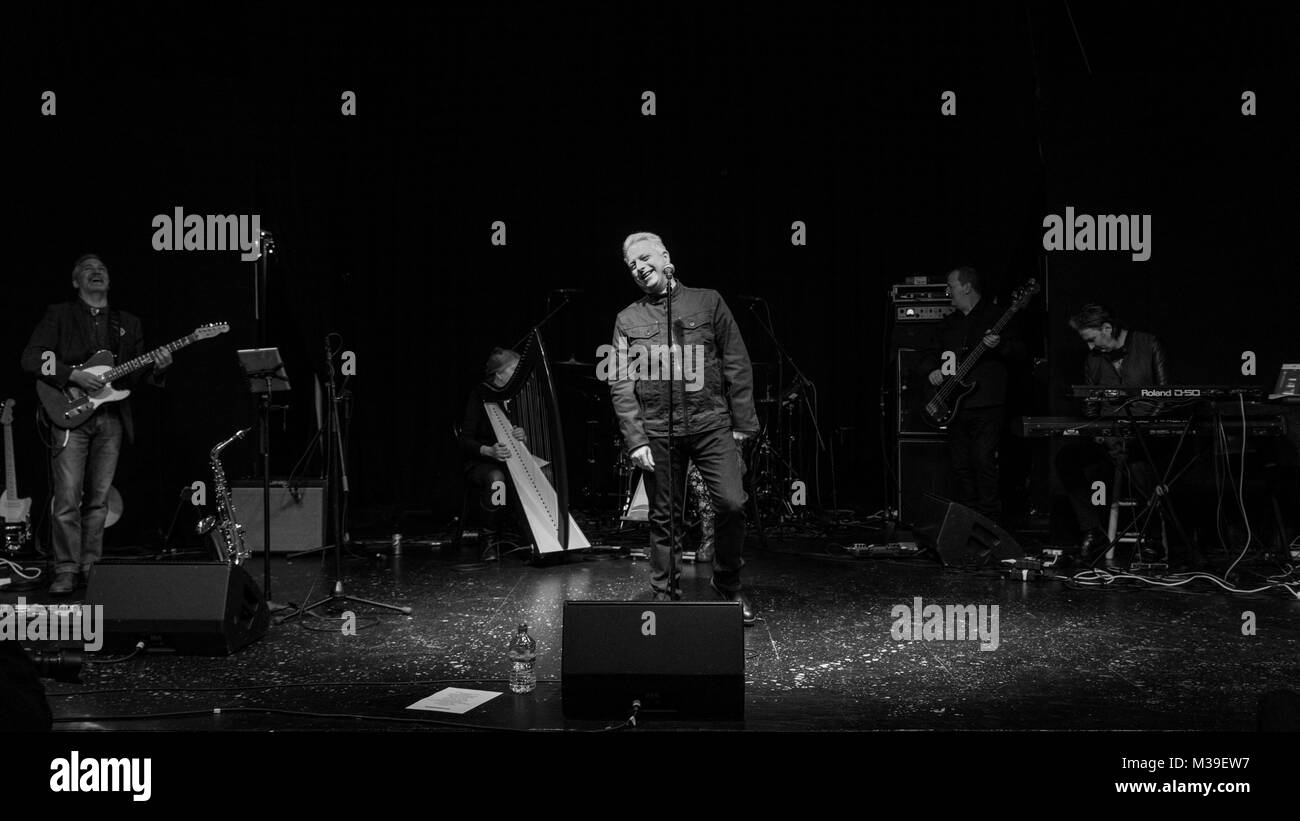 Ian Donaldson (80s band H20) back on stage after a long time to launch ...