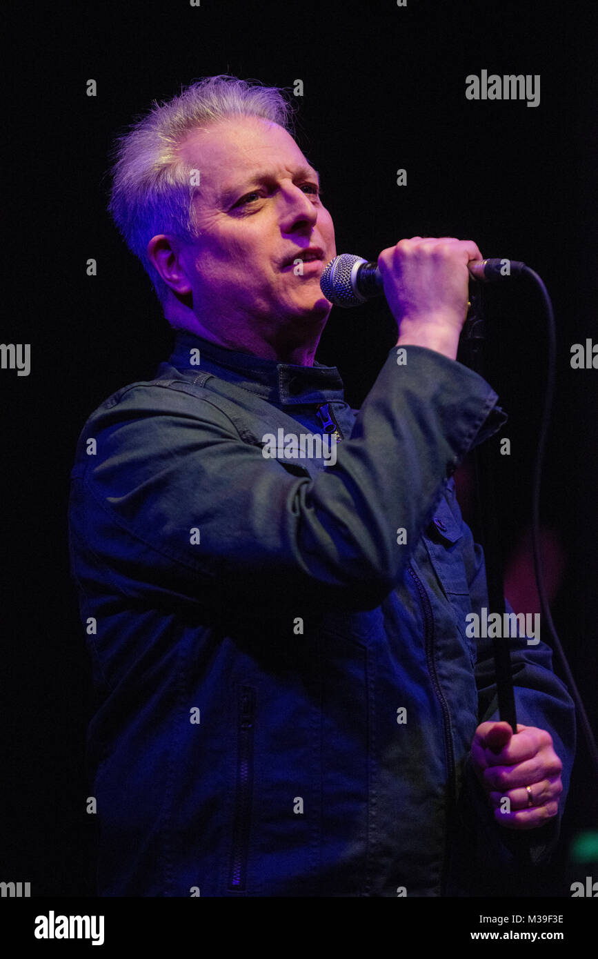 Ian Donaldson (80s band H20) back on stage after a long time to launch ...