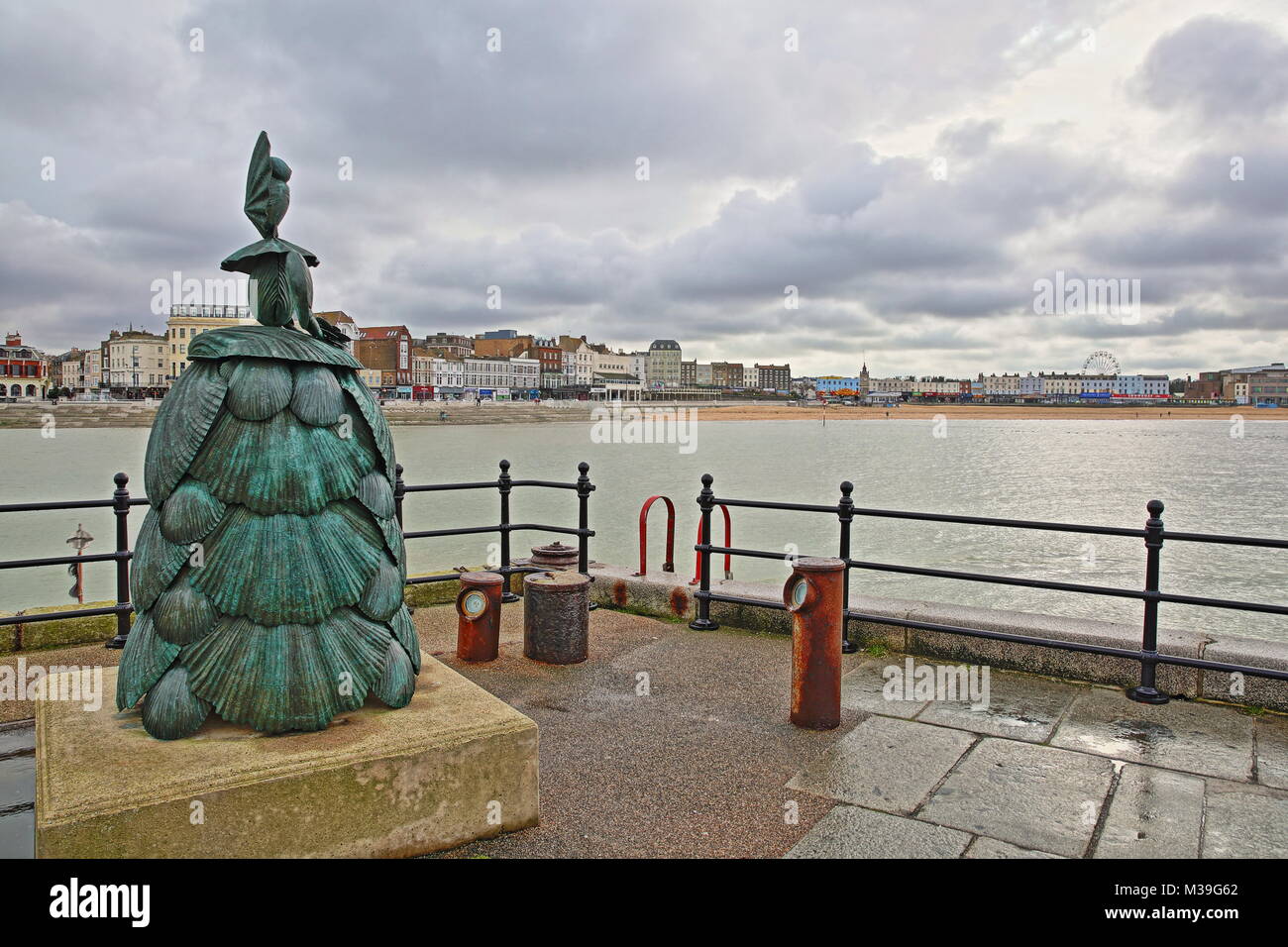 Shell lady margate hi-res stock photography and images - Alamy