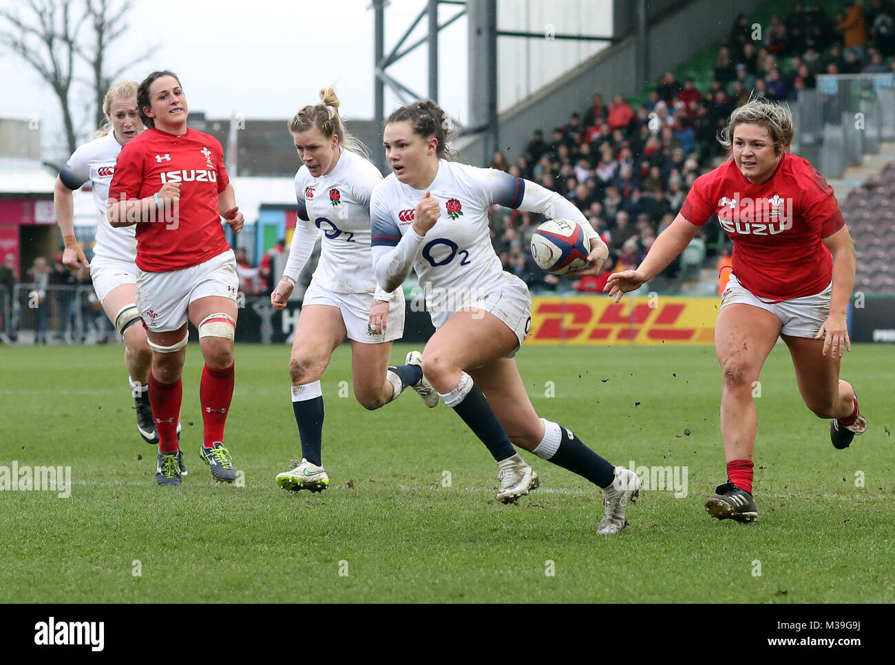 England's Ellie Kildunne breaks through to score a try in during the ...