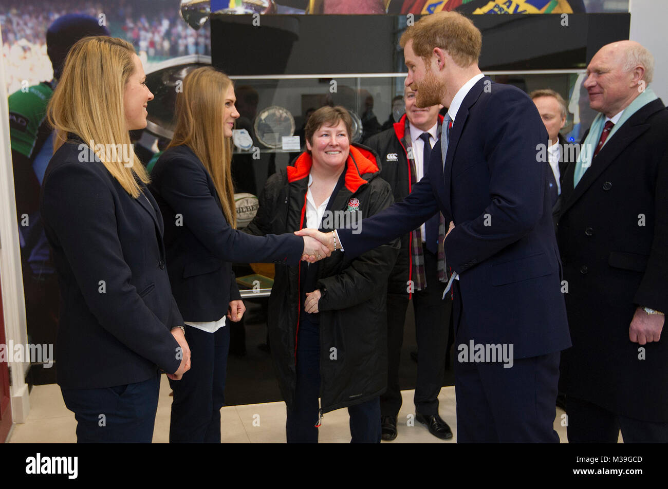 Prince Harry meets injured Vice Caption Amber Reed (left) and rested ...