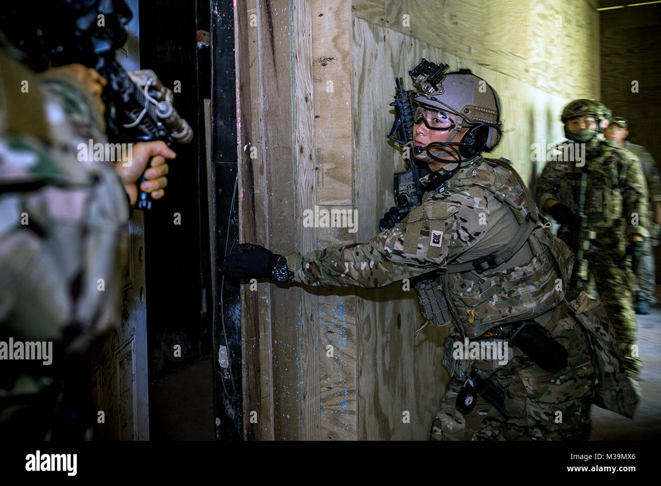 Rok army special forces hi-res stock photography and images - Alamy