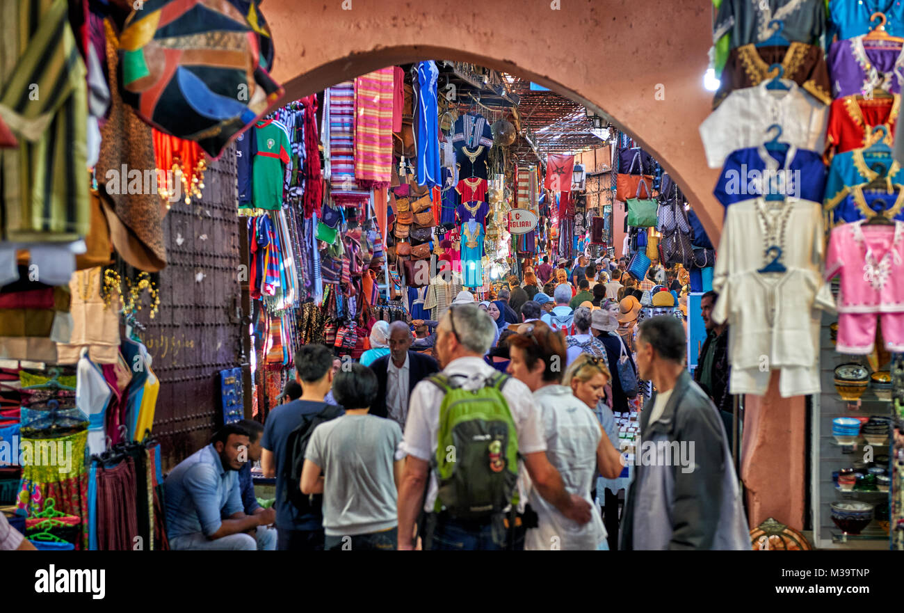Marrakesh market people hi-res stock photography and images - Alamy