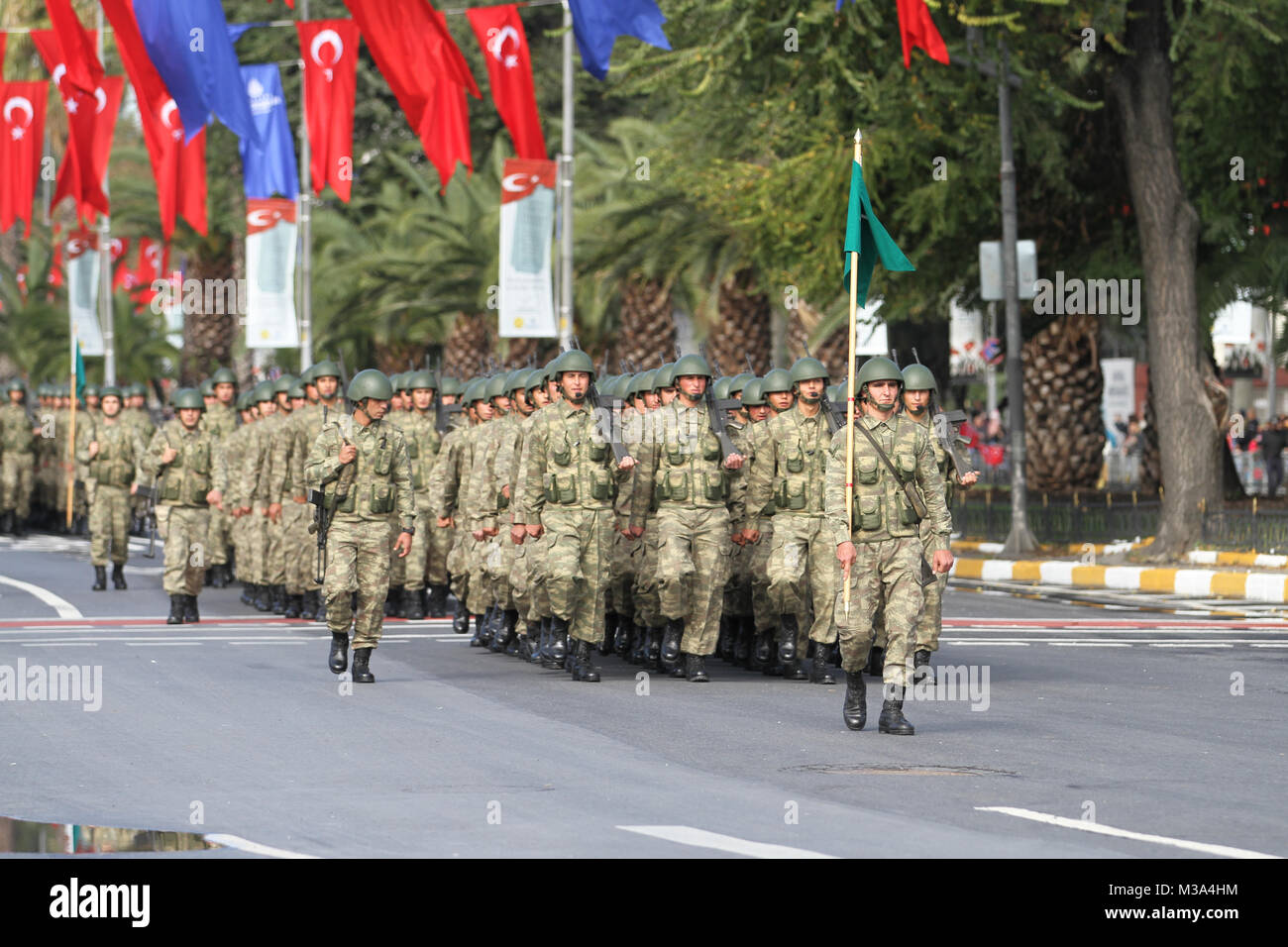 ISTANBUL, TURKEY - OCTOBER 29, 2017: Soldiers march during 29 October ...