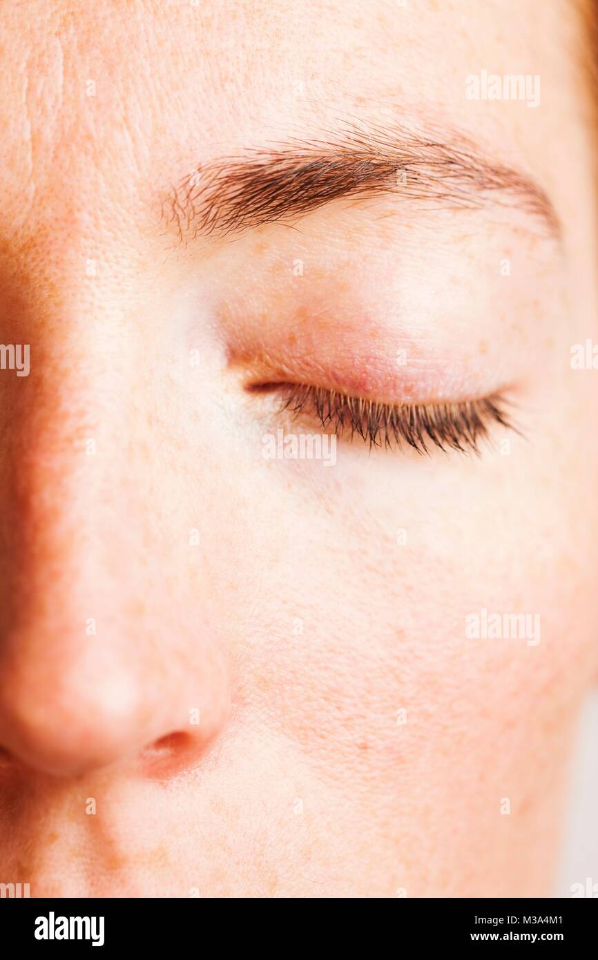 Closed eye hi-res stock photography and images - Alamy