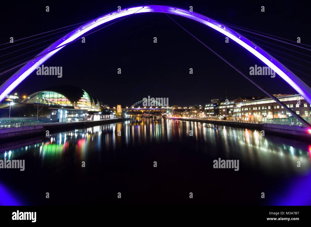 Gateshead Millennium Bridge Stock Photo - Alamy
