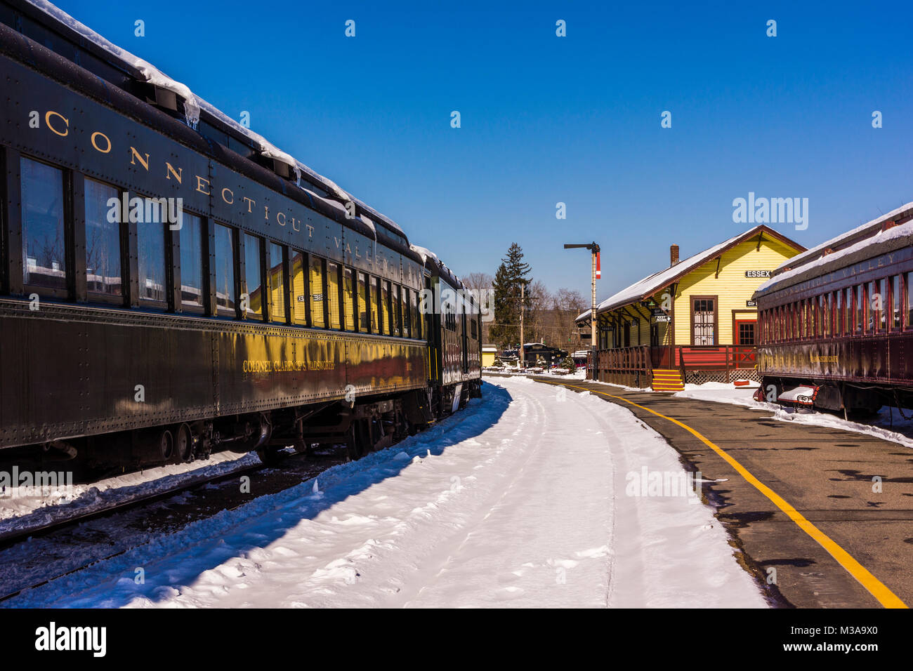 Essex steam train and riverboat hi-res stock photography and images - Alamy