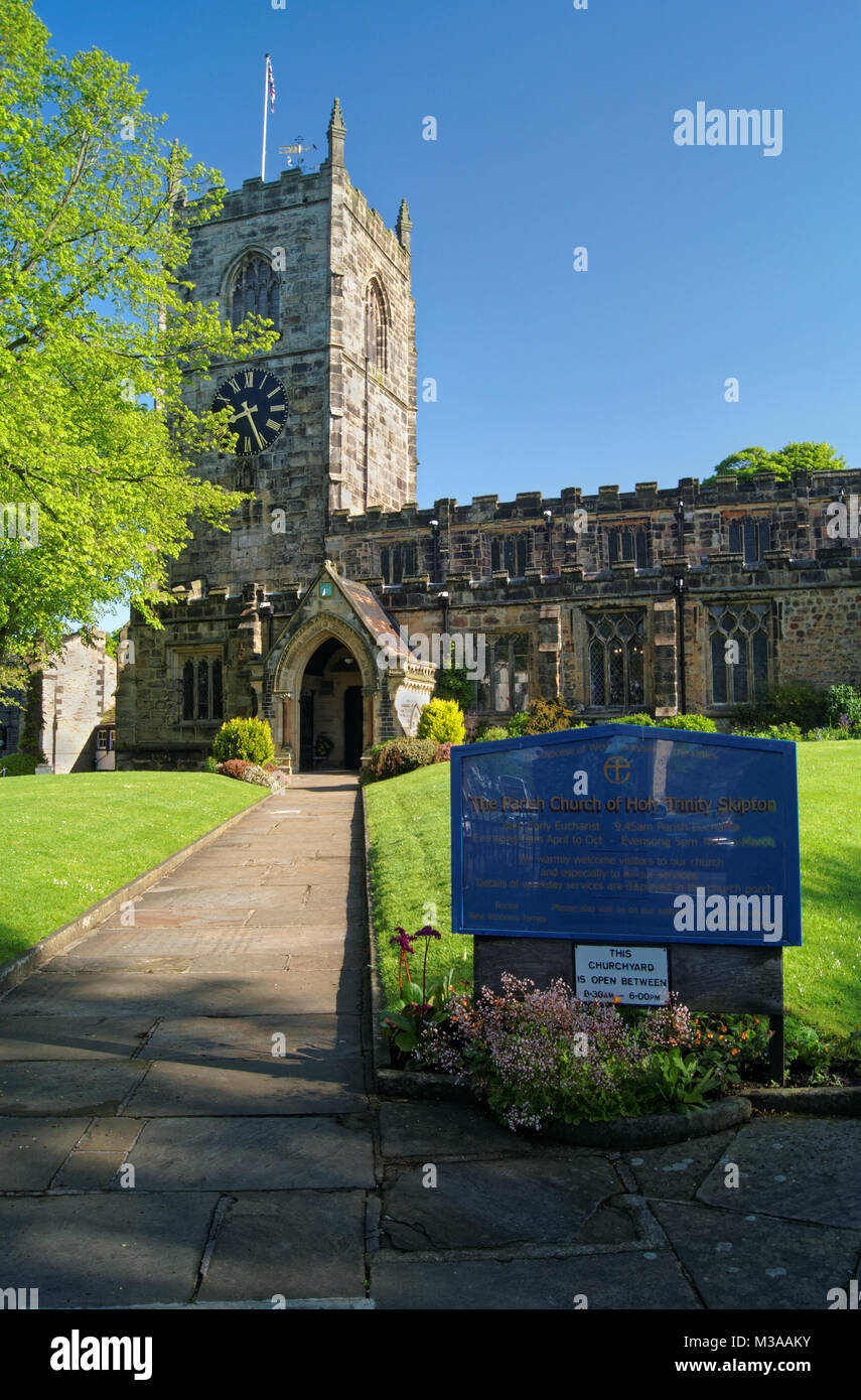 UK,North Yorkshire,Skipton,Holy Trinity Church Stock Photo - Alamy