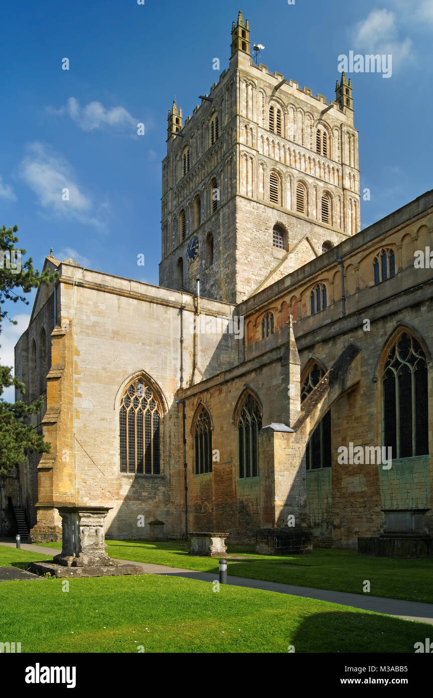 Tewkesbury abbey church st hi-res stock photography and images - Alamy