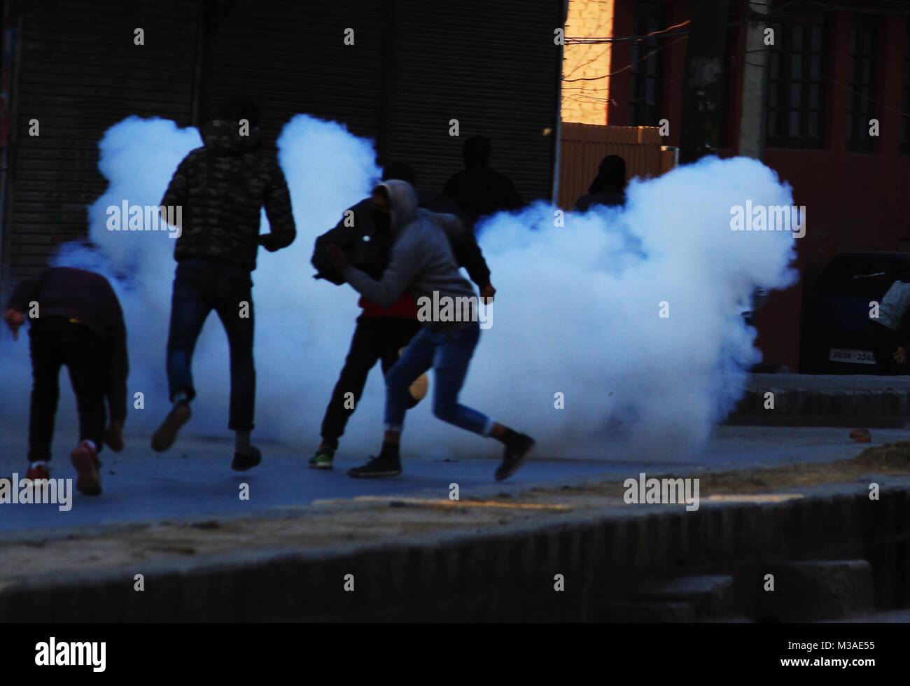 Srinagar, India. 09th Feb, 2018. Clashes erupted in Downtown area of ...