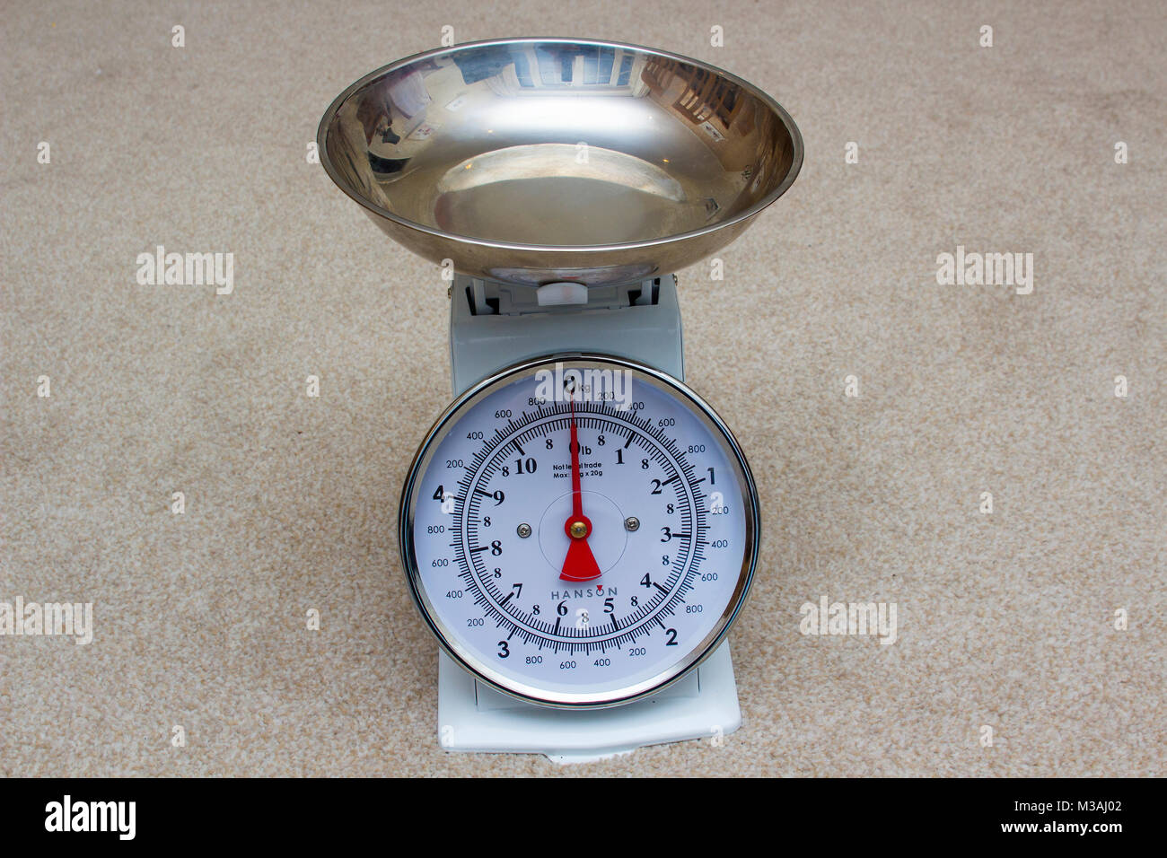 Vintage weighing scales imperial hi-res stock photography and images ...