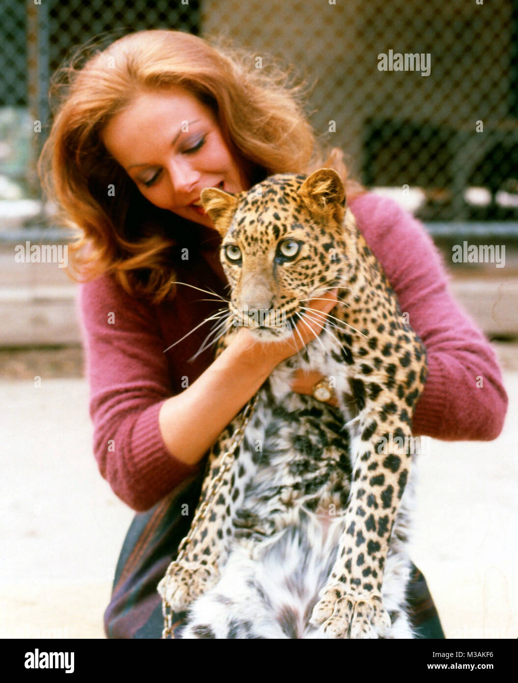LOS ANGELES, CA - OCTOBER 2: (EXCLUSIVE COVERAGE) Actress Lynne Topping ...