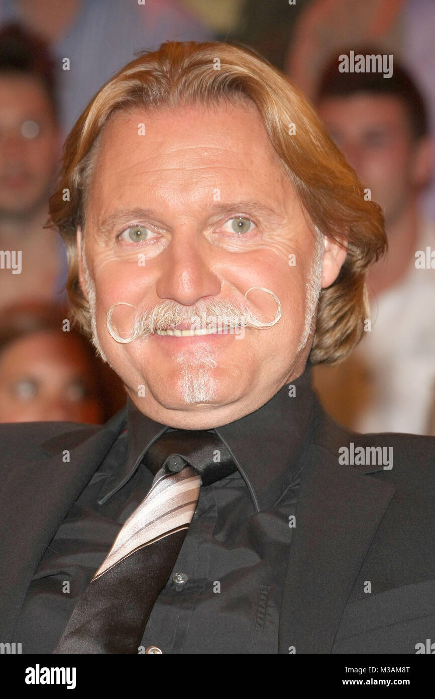 Lanz Talkshow, Hamburg, 27.06.2011, der Rechtsanwalnt Ingo Lenssen ...