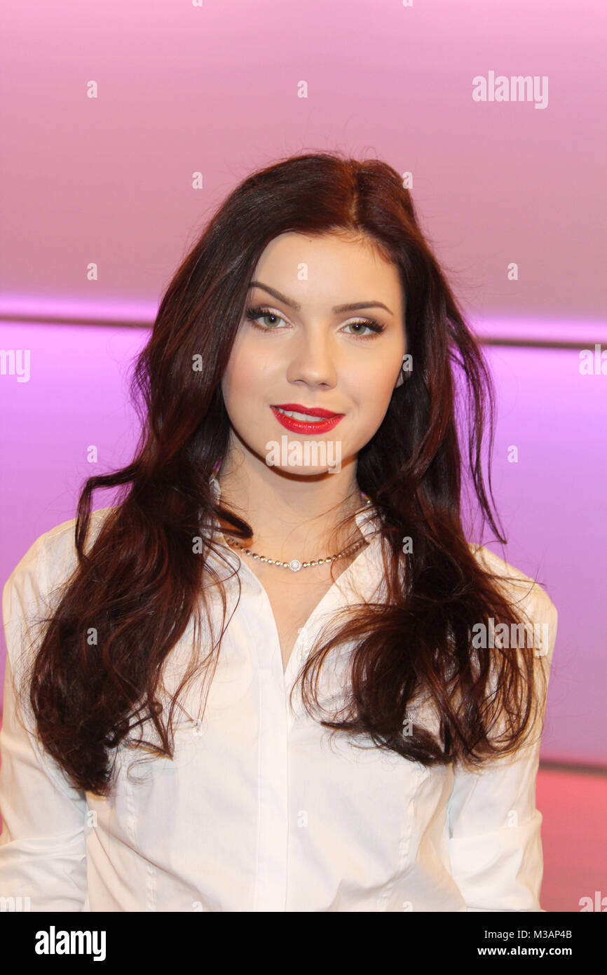 Nathalie Volk Zahne
