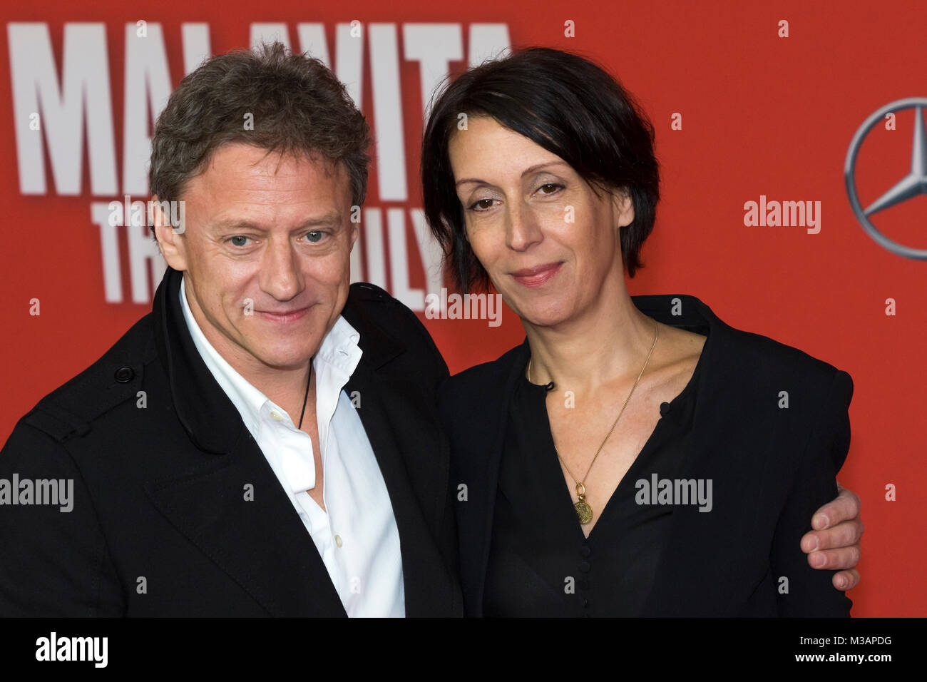 Family film hi-res stock photography and images - Alamy