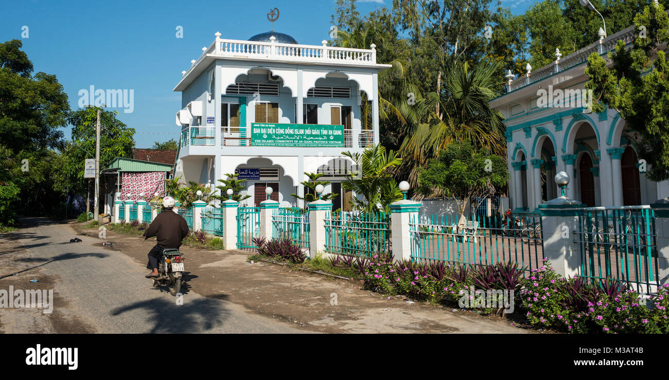 Muslim mosque vietnam hi-res stock photography and images - Alamy