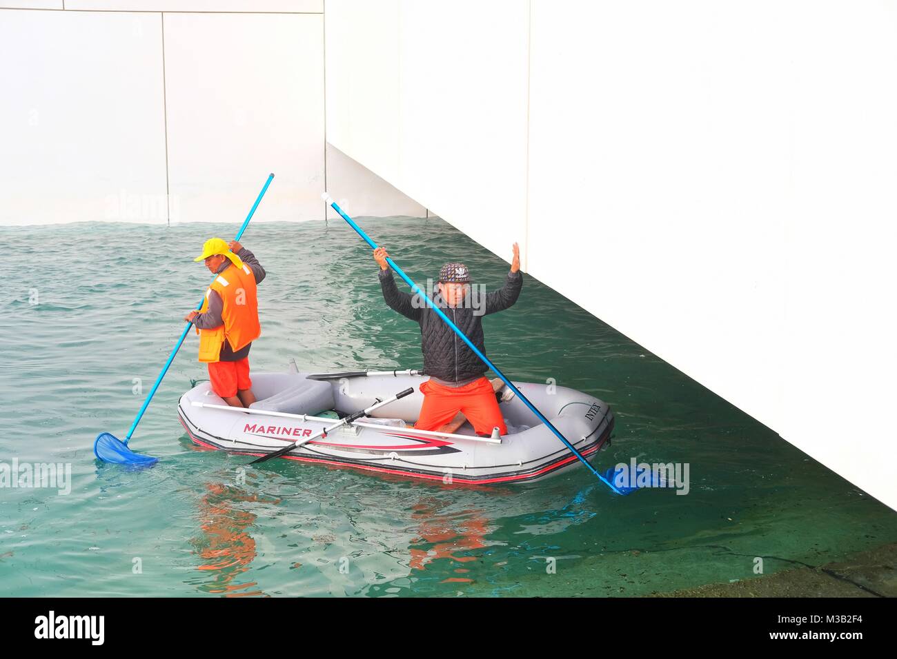 Abu dhabi sea cleaner hi-res stock photography and images - Alamy