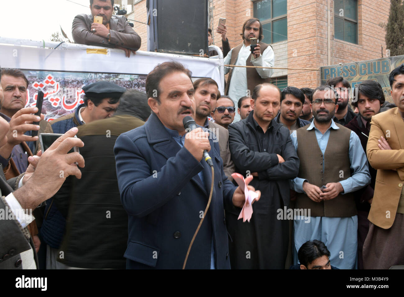 Jirga pakistan hi-res stock photography and images - Alamy