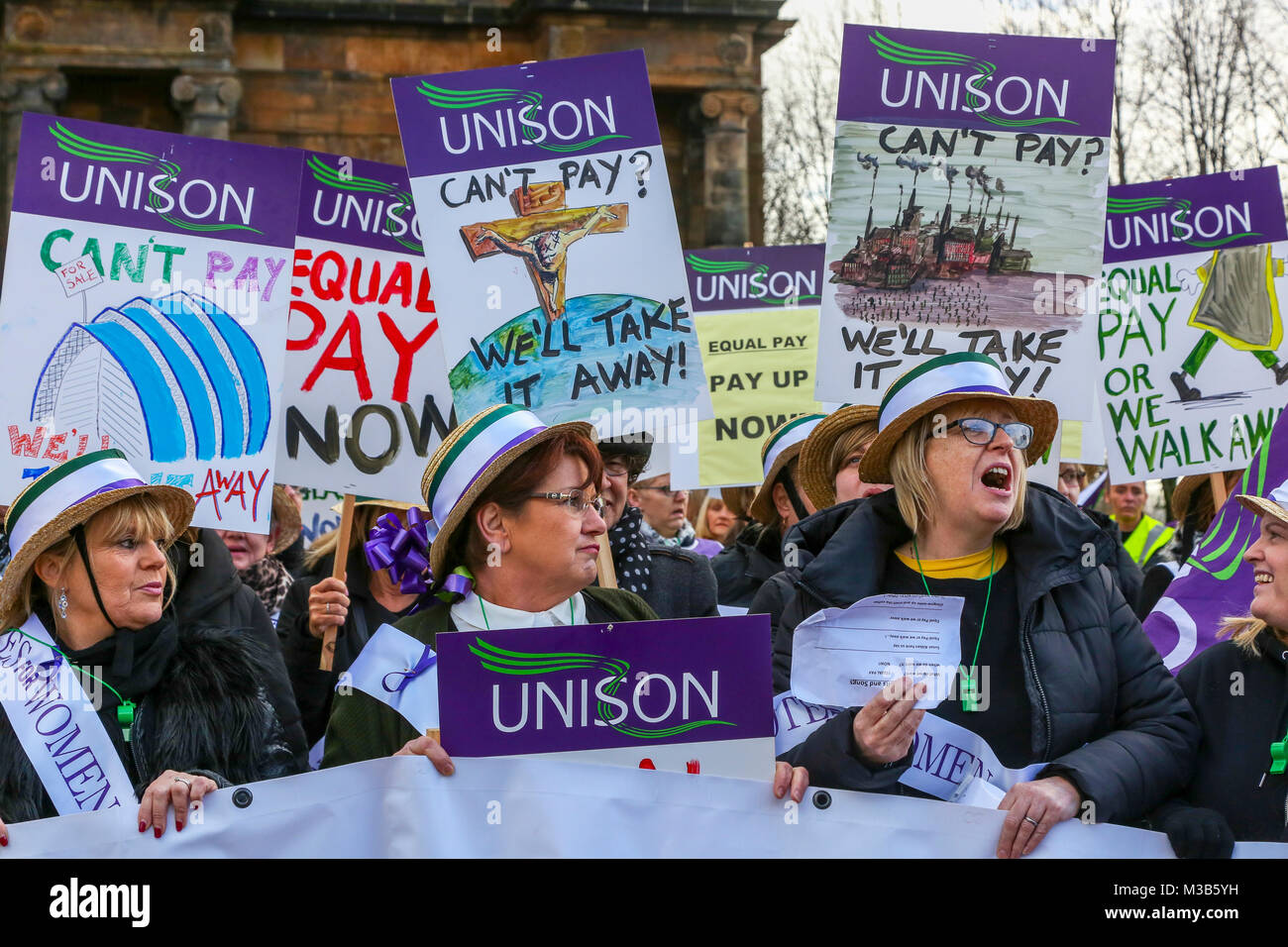 Equal pay protest hi-res stock photography and images - Alamy