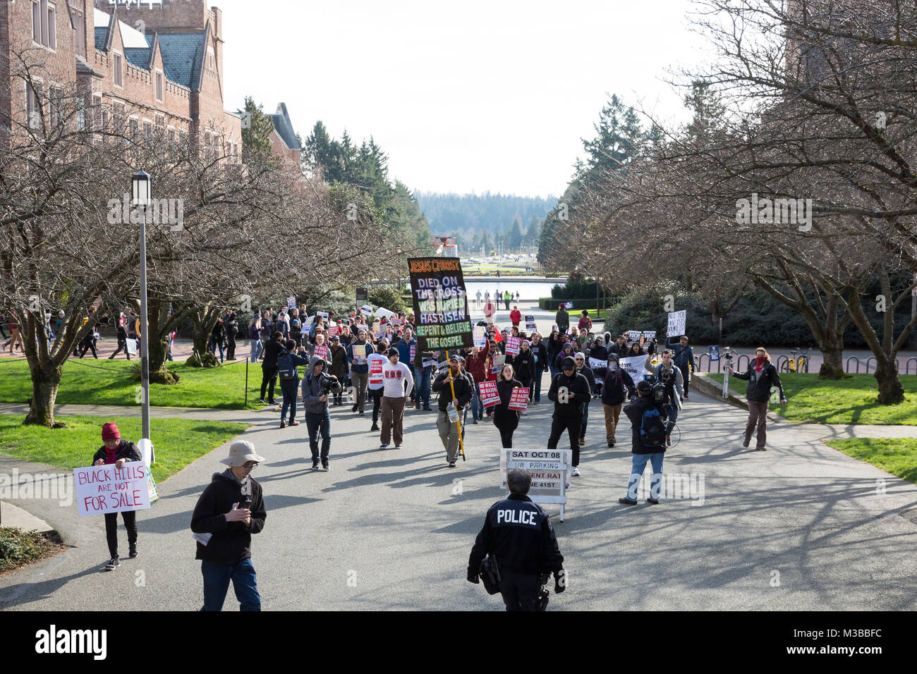 Uw international socialist organization hi-res stock photography and ...