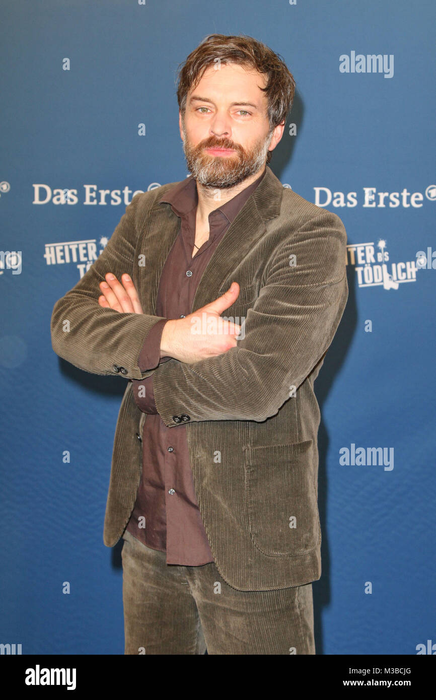 Ole puppe hi-res stock photography and images - Alamy