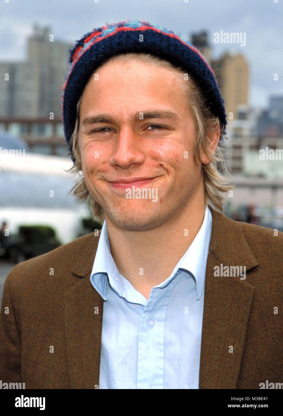 Charlie Hunnam And Rashida Jones