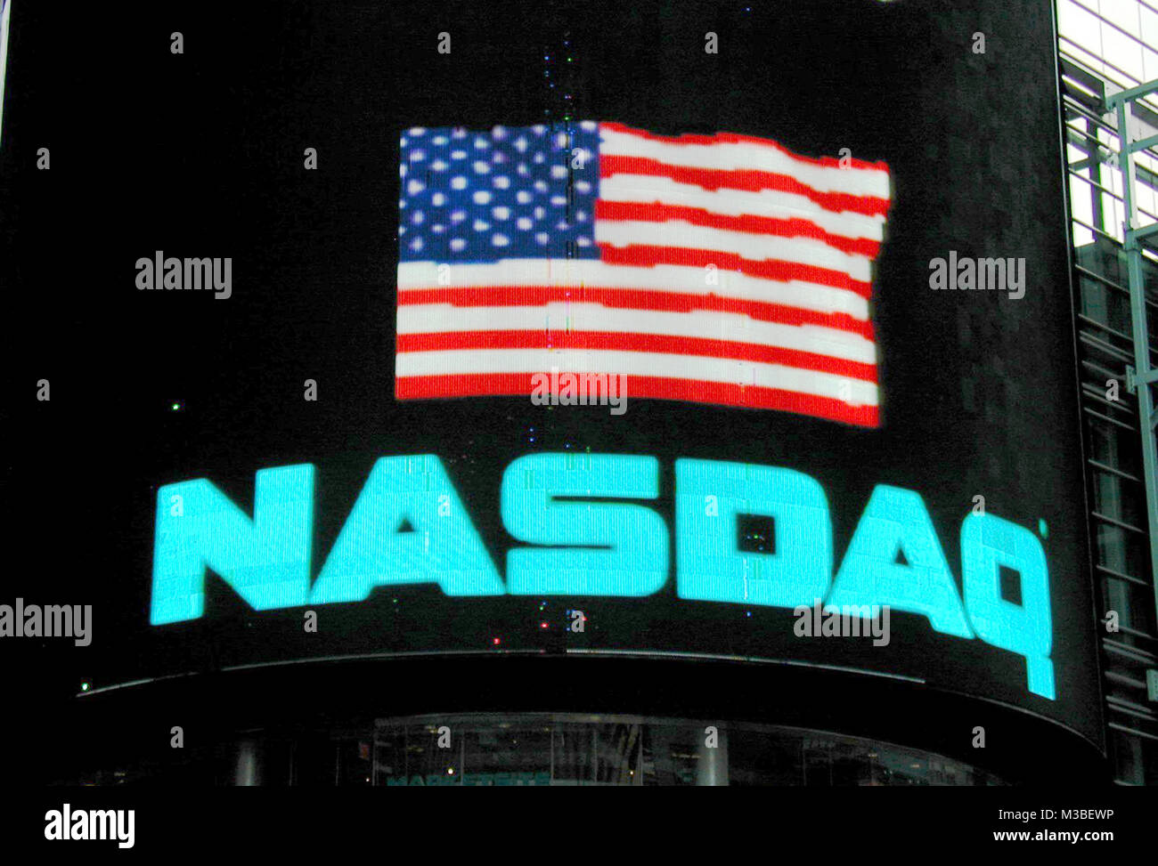 Credit: Walter McBride/MediaPunch NEW YORK CITY'S TIMES SQUARE ...