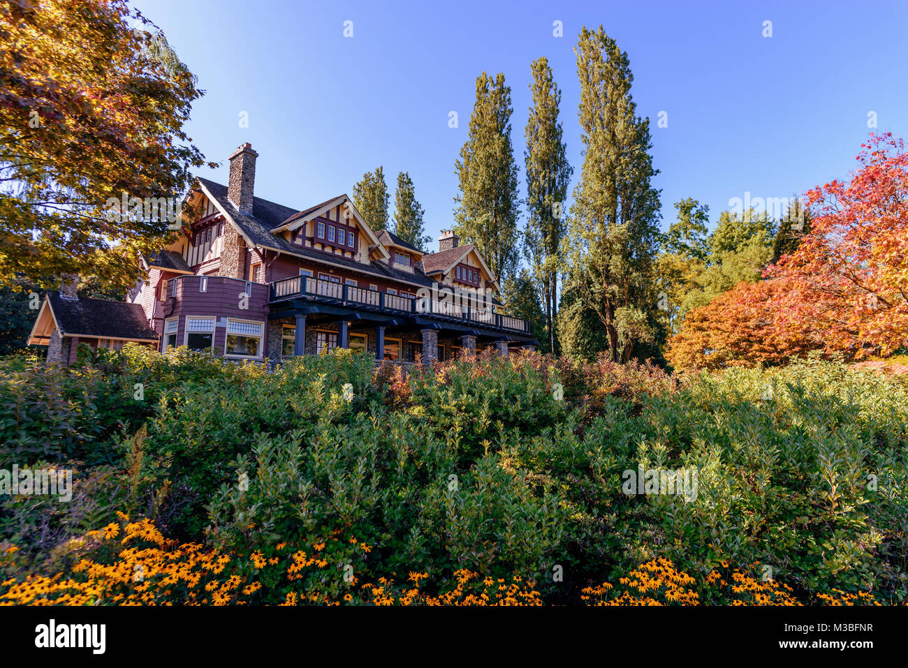Typical American private home for a family in a metropolitan suburb ...