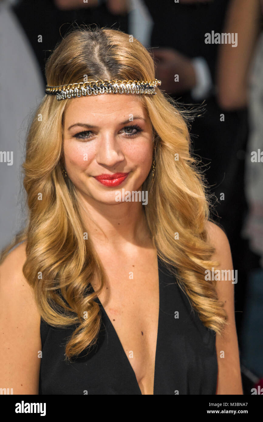 Dekollete in hi-res stock photography and images - Alamy