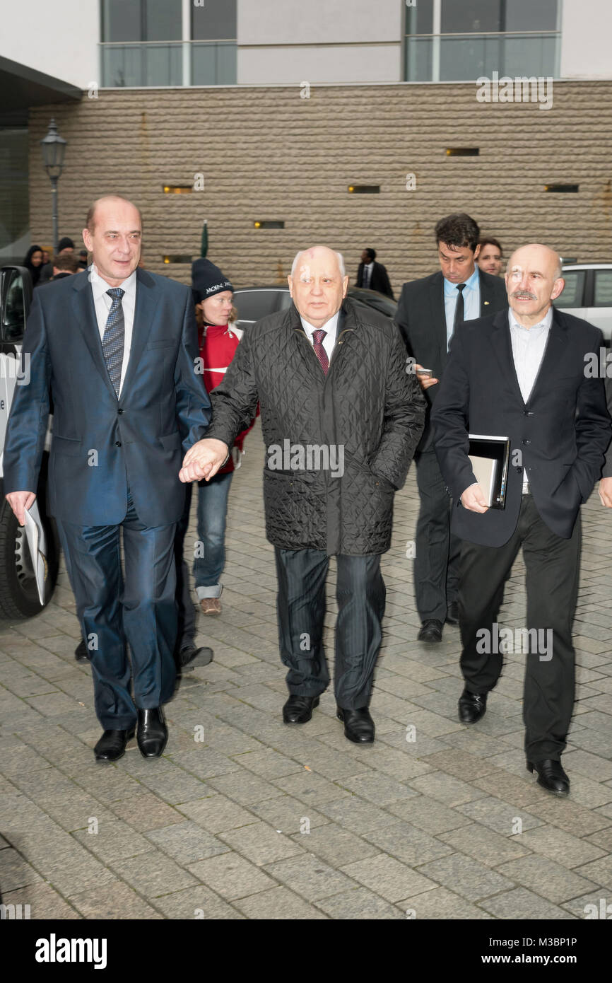 Michail sergejewitsch gorbatschow hi-res stock photography and images ...