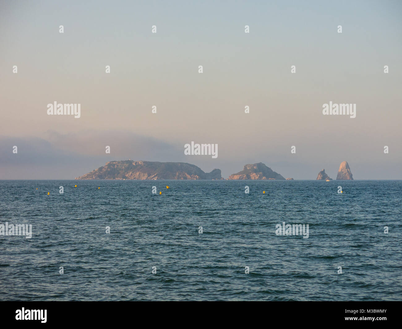 Estartit beach spain hi-res stock photography and images - Alamy