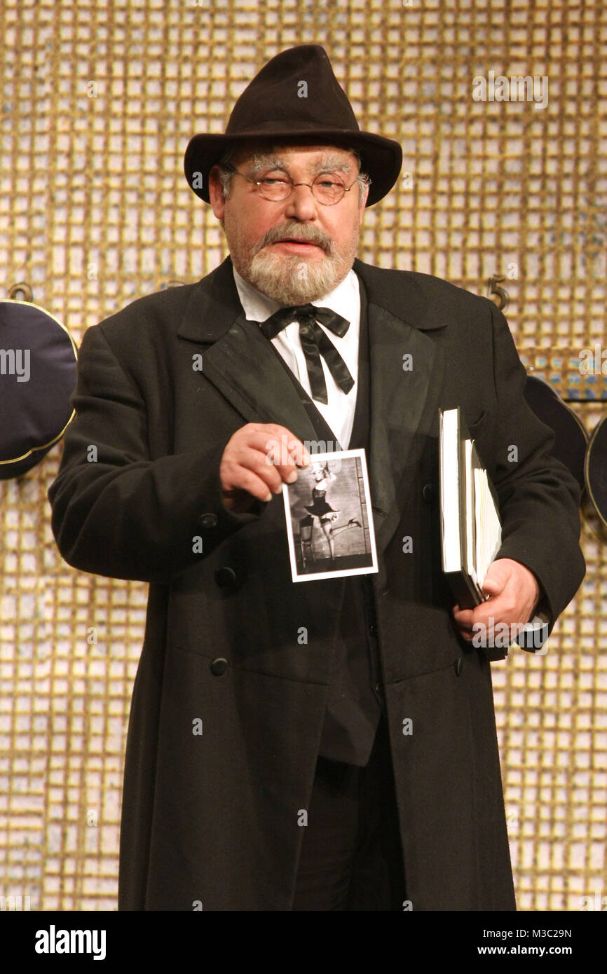 Professor Engel High Resolution Stock Photography and Images - Alamy