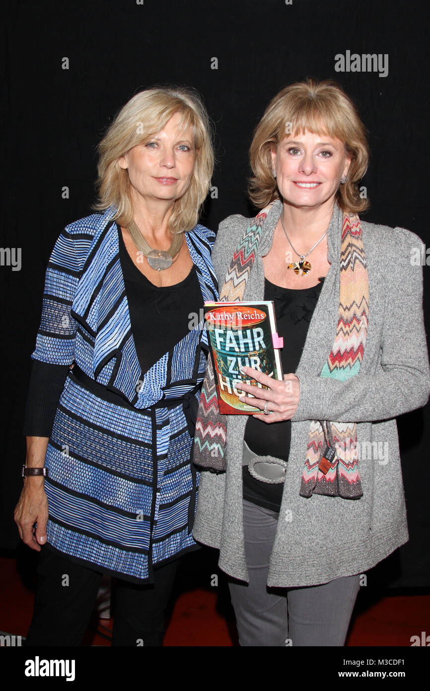 Kathy Reichs High Resolution Stock Photography and Images - Alamy