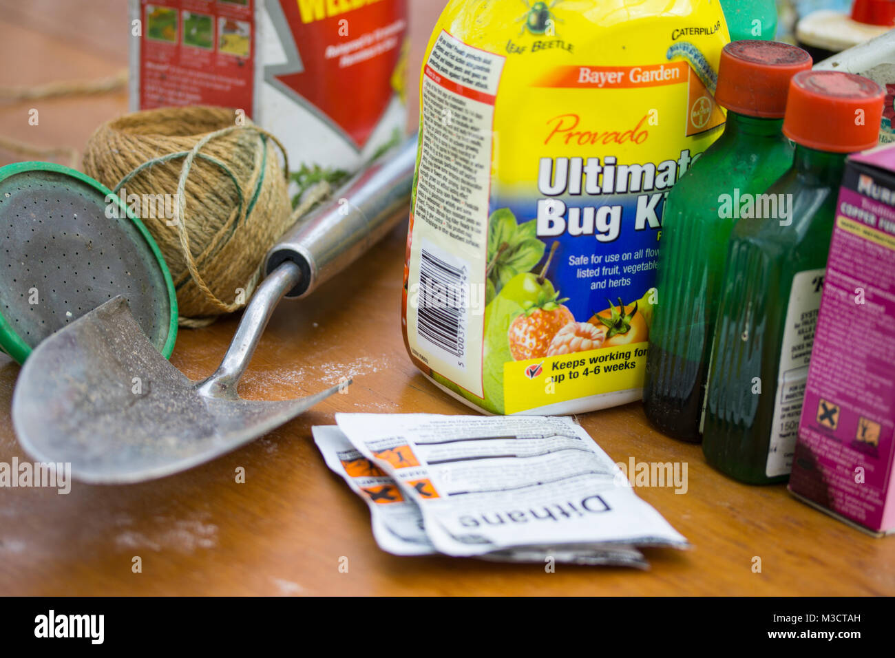 Harmful chemicals hi-res stock photography and images - Alamy