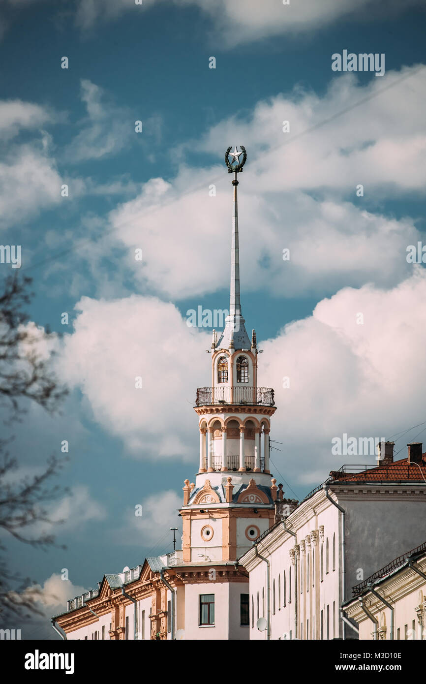 Skyscraper spire hi-res stock photography and images - Alamy