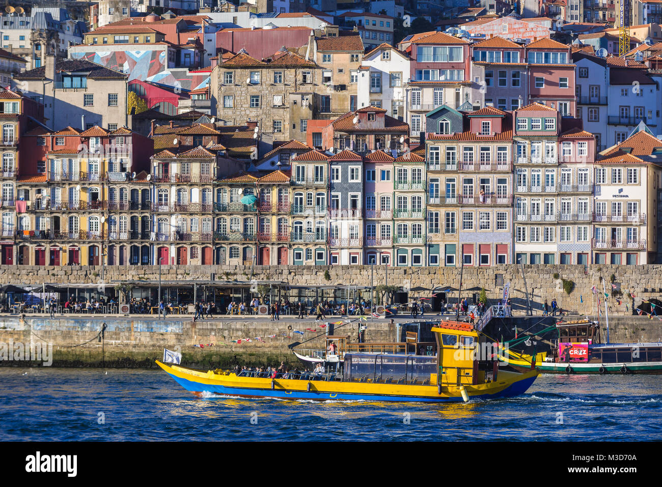 Houses on Ribeira district Douro River waterfront in Porto, second ...