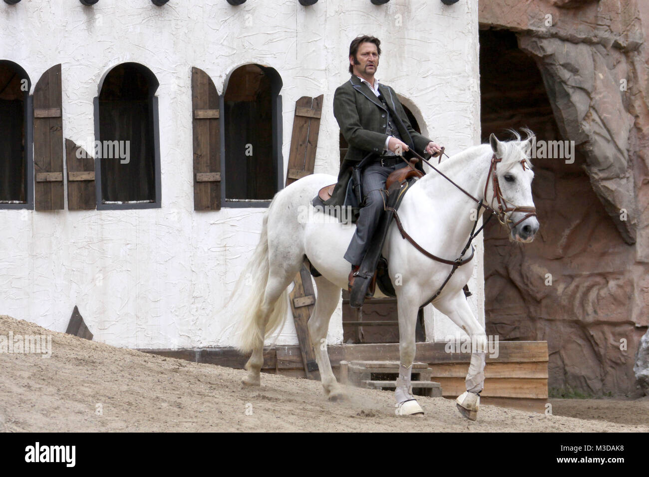 Halbblut High Resolution Stock Photography and Images - Alamy