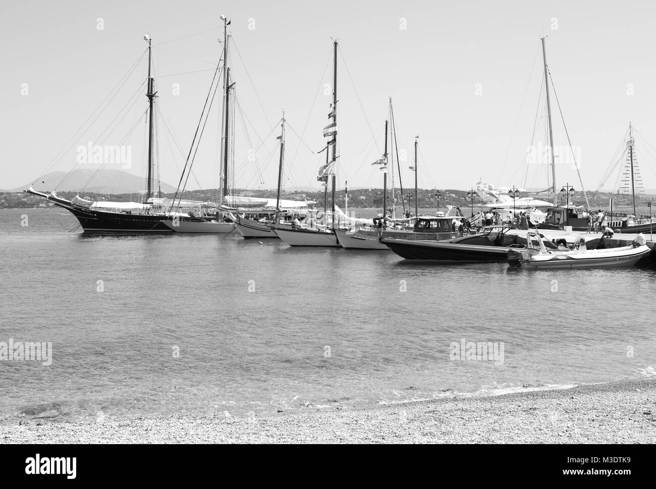 Spetses port hi-res stock photography and images - Alamy
