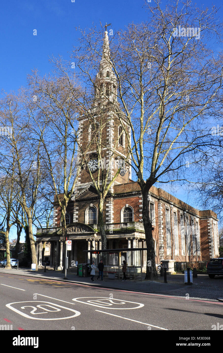 St marys church upper street islington hi-res stock photography and ...