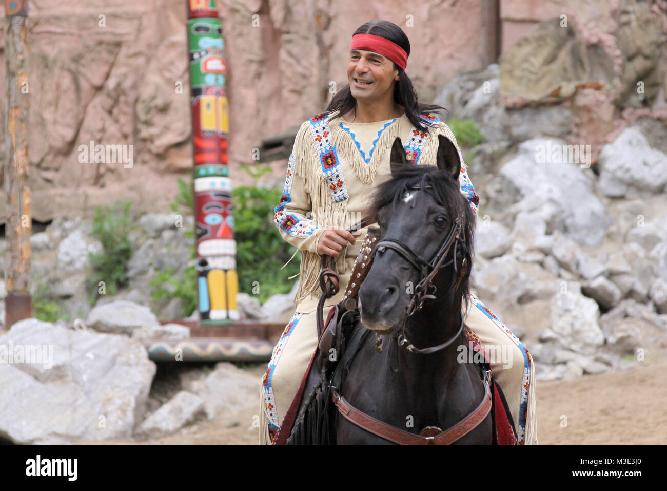 Halbblut hi-res stock photography and images - Alamy