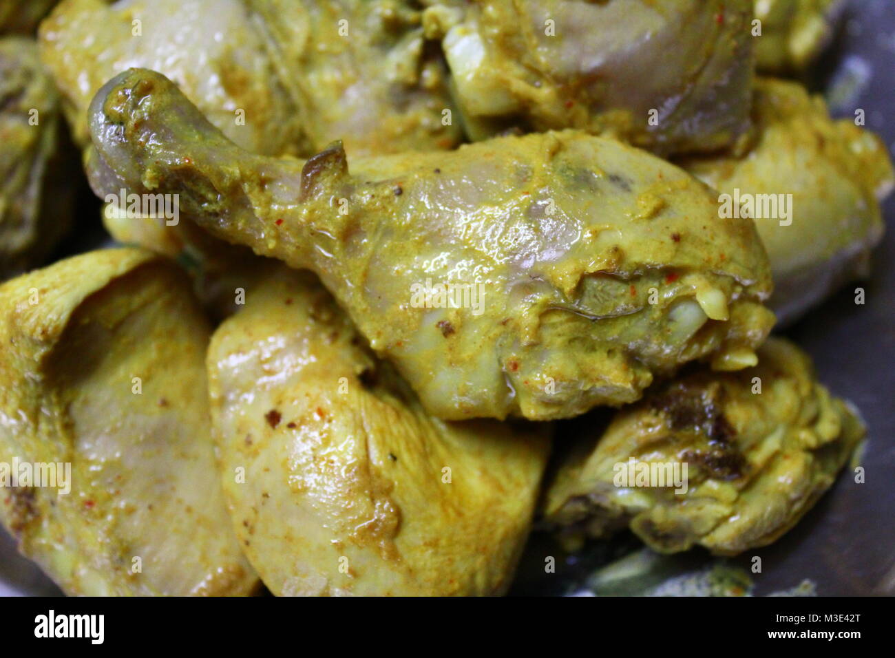 Chicken pieces hi-res stock photography and images - Alamy