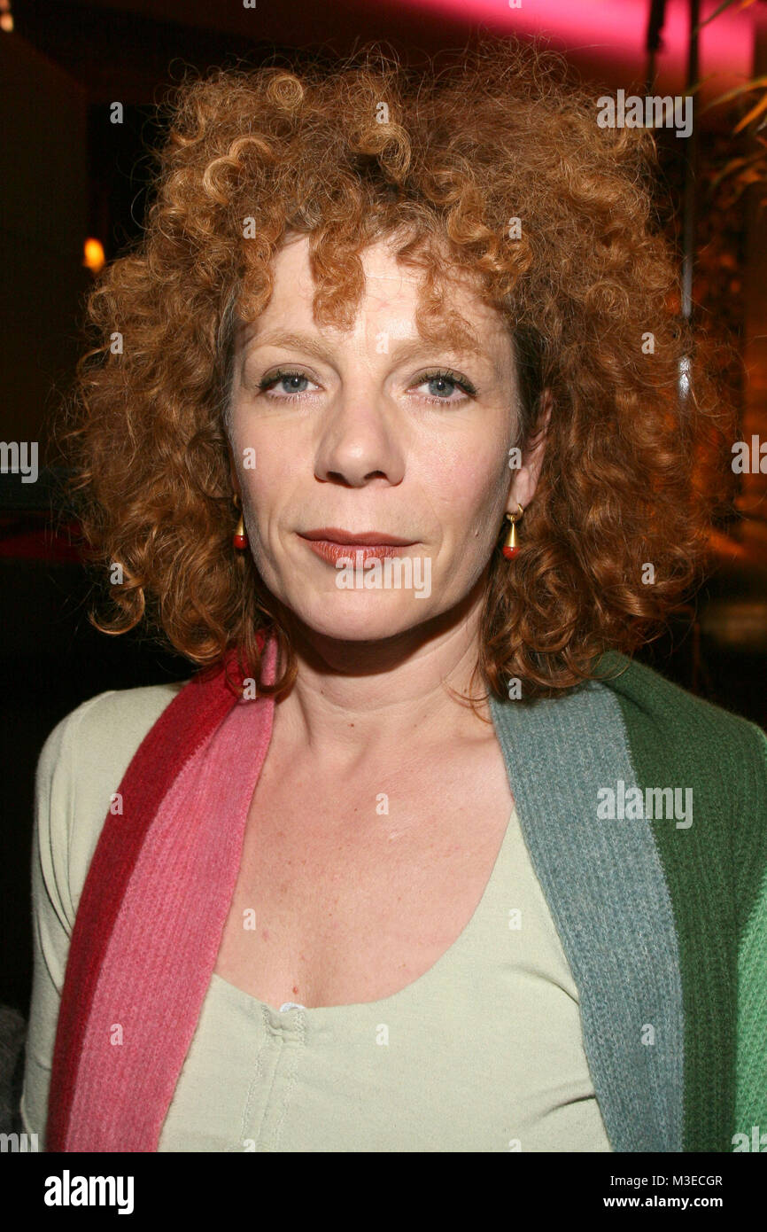 Nina hoger hi-res stock photography and images - Alamy