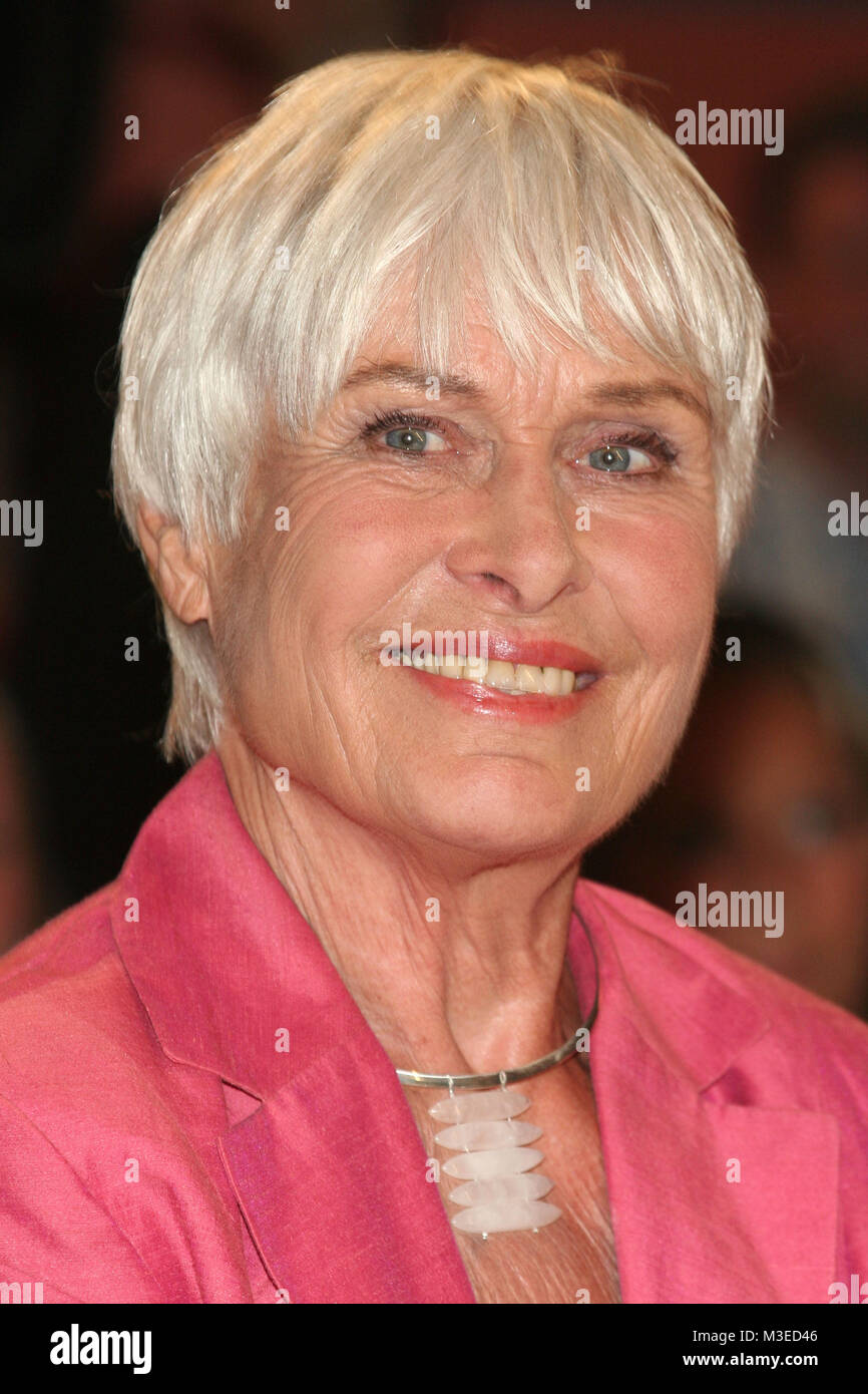 Barbara ruetting hi-res stock photography and images - Alamy