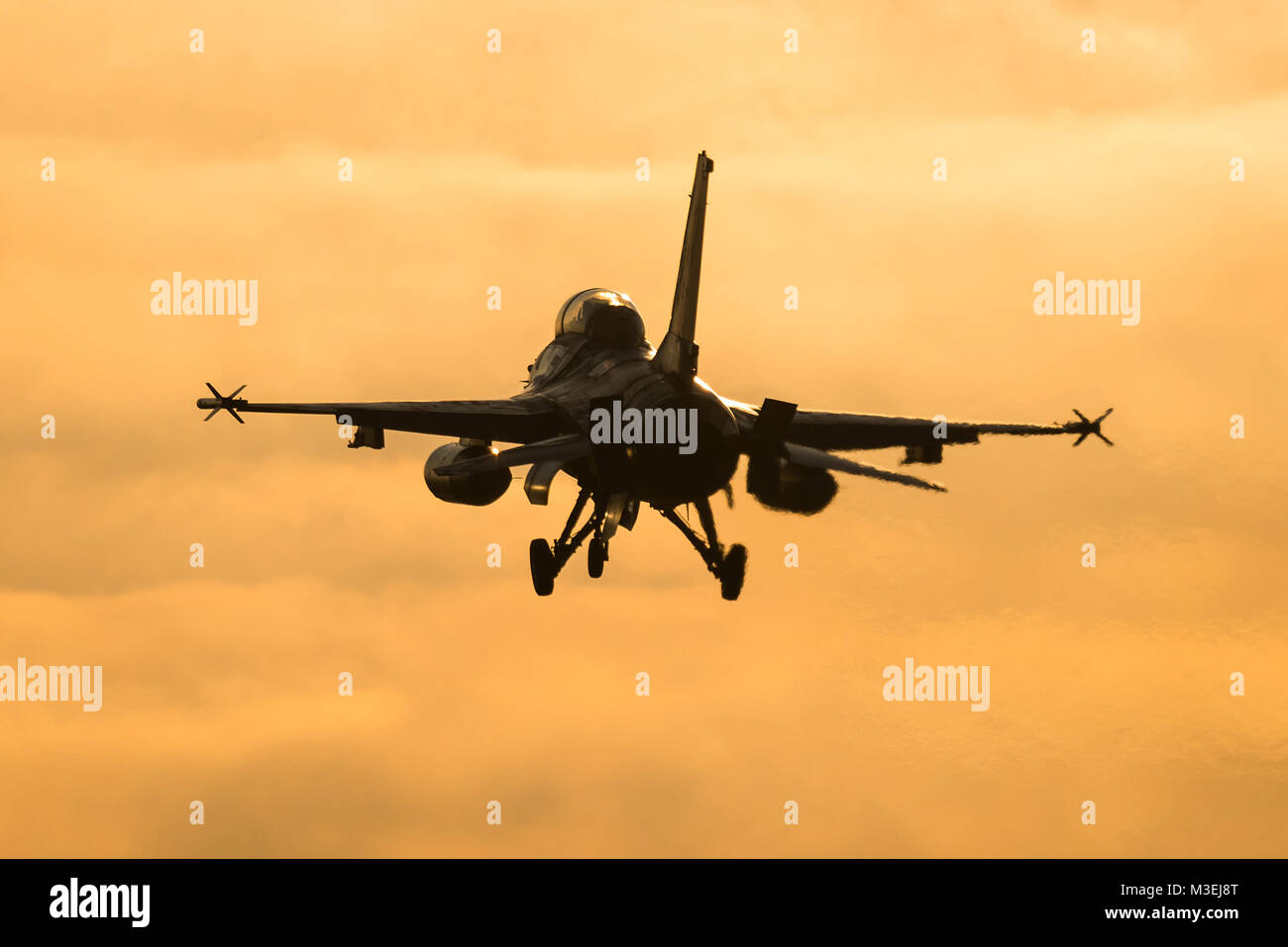 F 16 Wallpaper Sunset